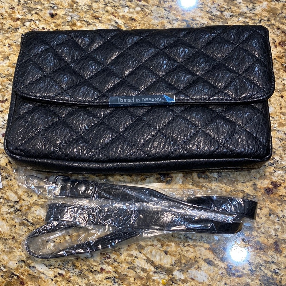 Damsel In Defense Concealed Carry Clutch Black * - Gem